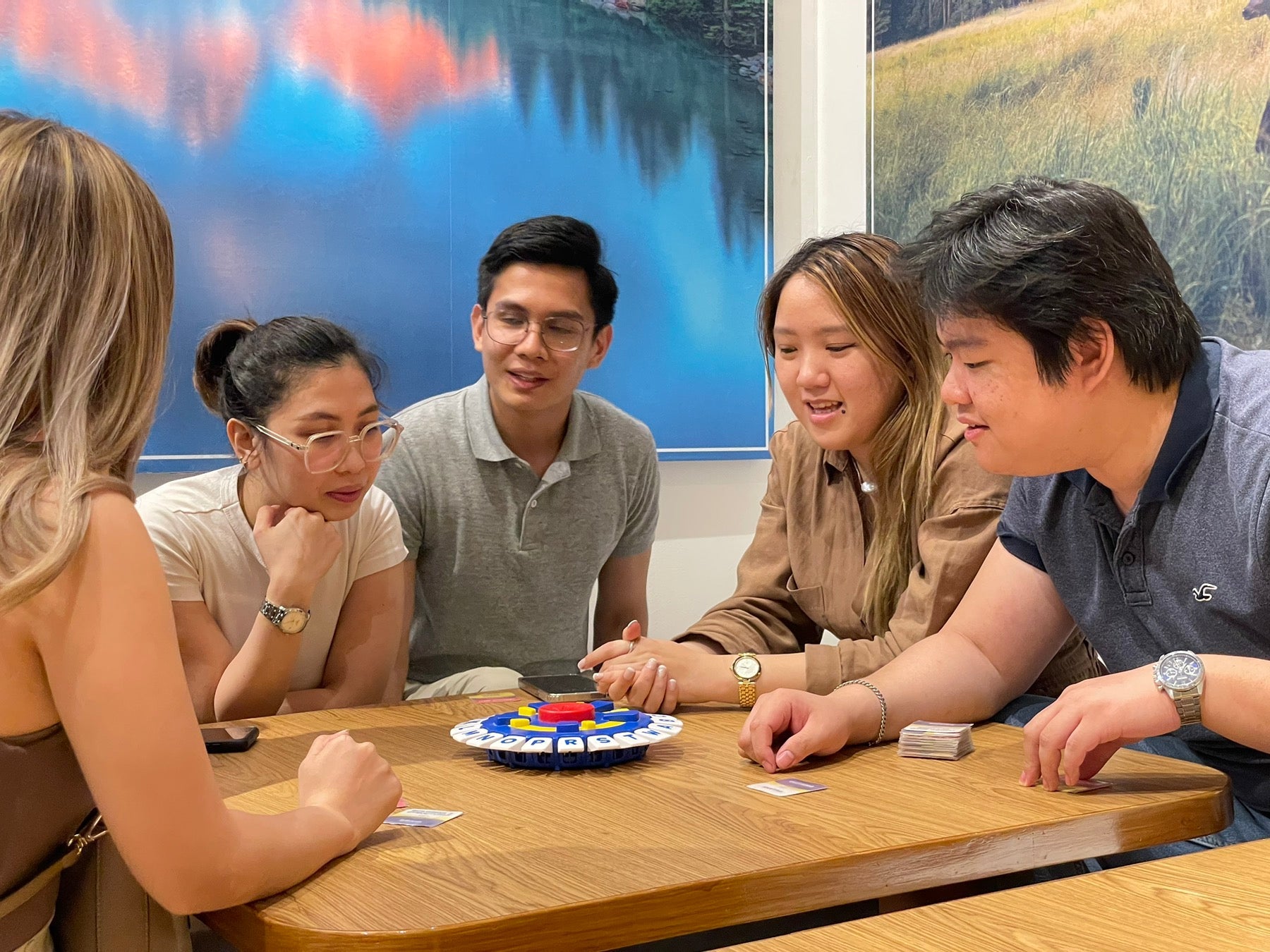 Best Party Games for Large Groups | Gaming Library